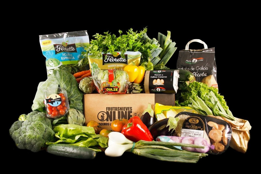 Compra Fruta de Temporada | CAJA DE VERDURAS PREMIUM | FrutasNieves